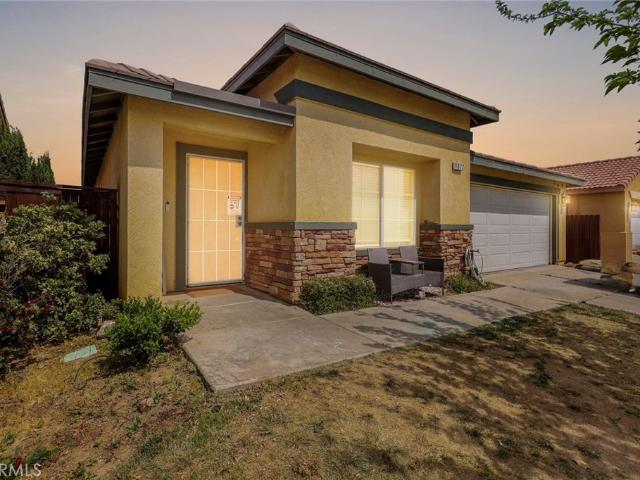 11672 Dos Palmas Rd, Victorville, CA 92392 | MLS #CV26070 | Compass