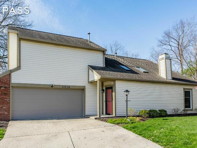 11674 Buttonwood Dr, Carmel, IN