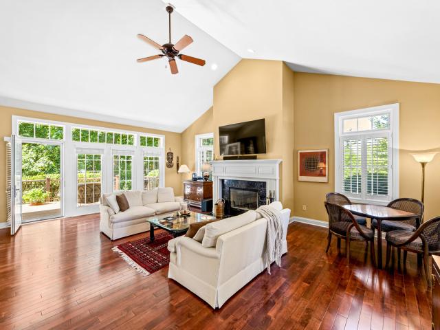 11675 N Aster Woods Cir