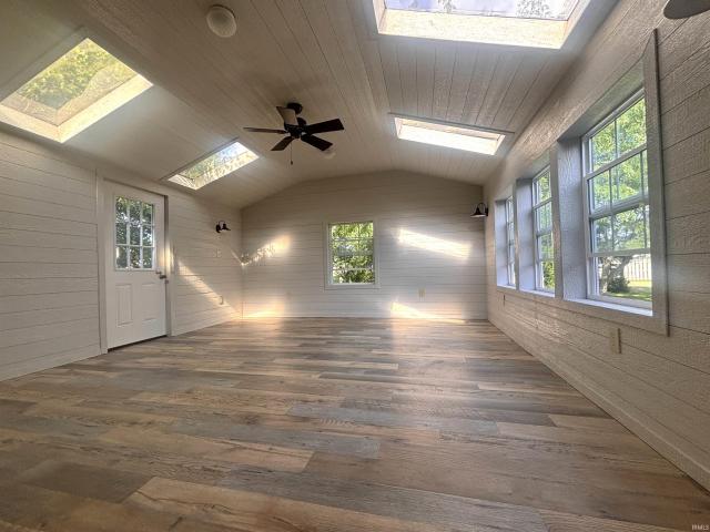 1167 N Old Highway 27