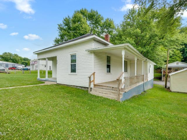 1167 Bloomingdale Pike