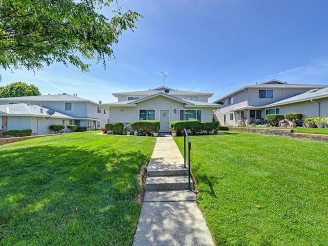 11680 Garnet Way Apt 4, Auburn, CA 95602