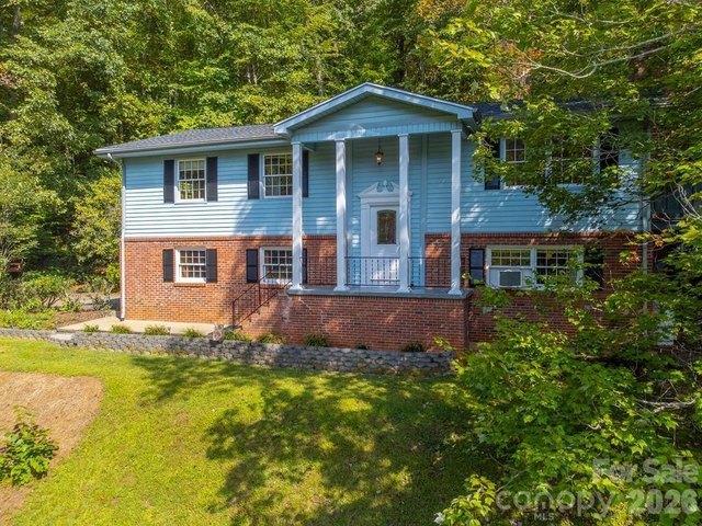 1168 N Country Club Dr, Cullowhee, NC 28723