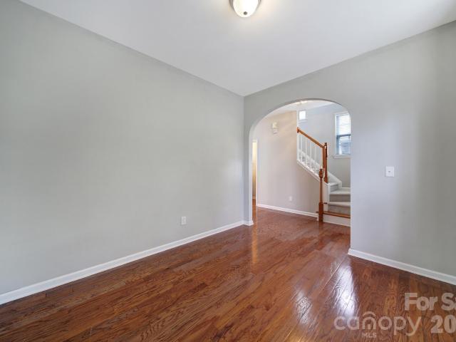 1168 Drummond Lane