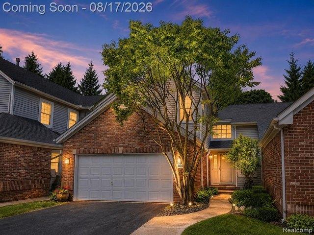 1168 Fairways Blvd, Troy, MI 48085