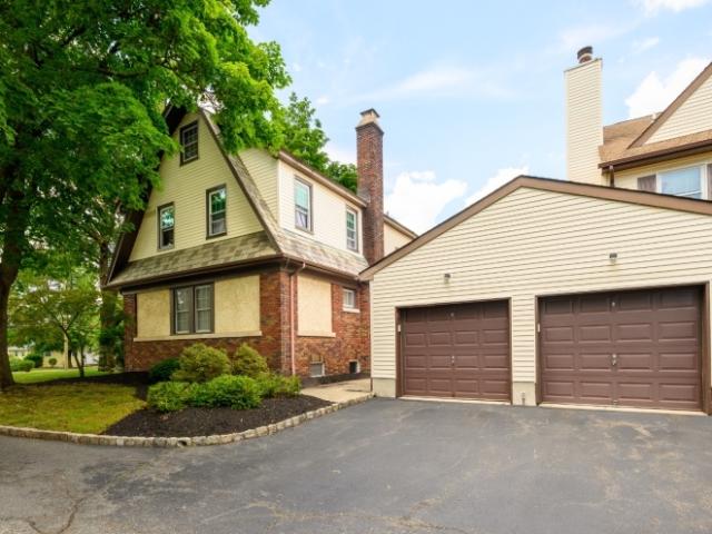 1168 Lake Ave # 2