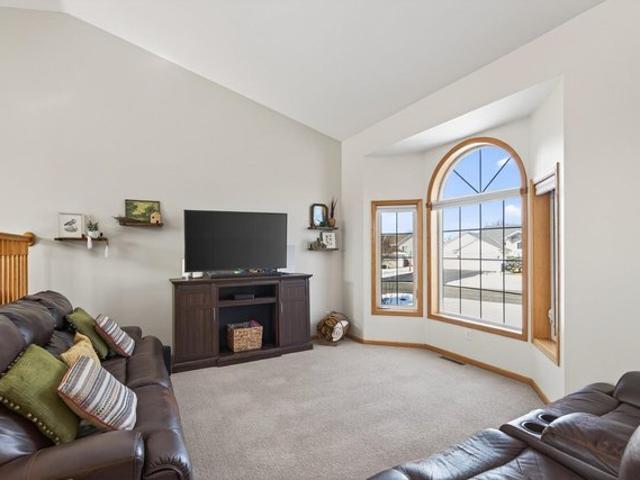 1168 th St NE, Hanover, MN 55341