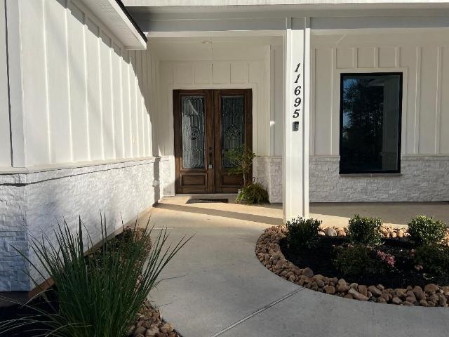 11695 Amberwood Drive