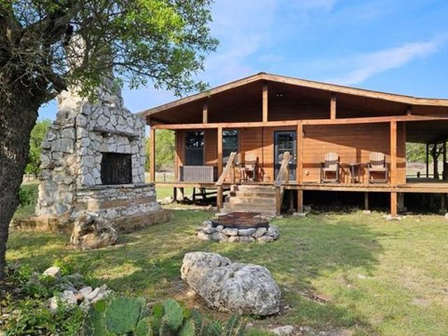11695 County Road 350, Barksdale, TX 78828
