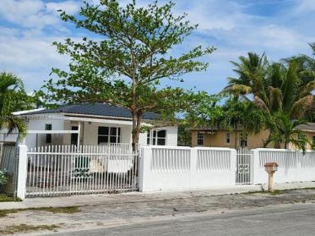1169 NW 114th St, Miami, FL 33168