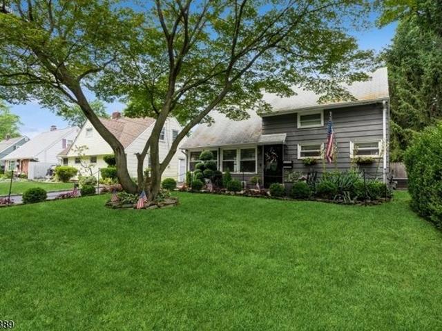 1169 Briarcliff Dr, Rahway, NJ 07065