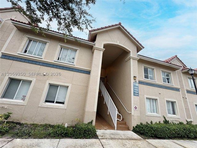 1169 Golden Lakes Blvd Apt 1123, West Palm Beach, FL 33411
