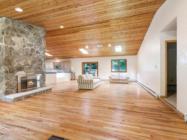 1169 Ridgebury Road