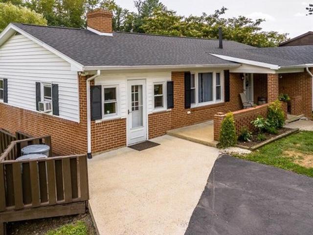 1169 Ross Rd, Lexington, VA 24450