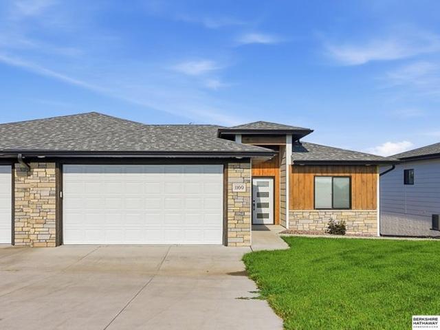 1169 Sand Hill Rd, Louisville, NE 68037