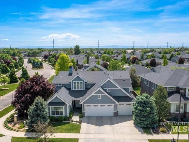 1169 W Deer Crest Dr, Meridian, ID 83646