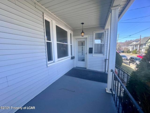 1169 W Elm Street