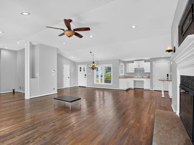 11600 Leehigh Drive