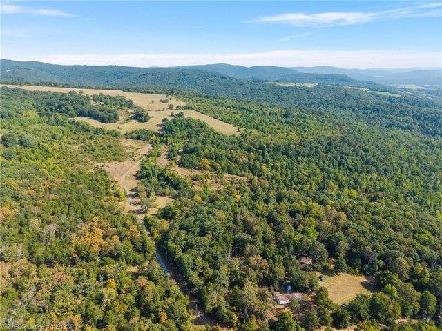 11600 Overlook Trl, Mountainburg, AR 72946