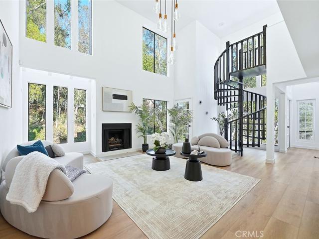 11601 Montana Ave, Unit 7, Los Angeles, CA 90049 | MLS #PW26035 | Compass