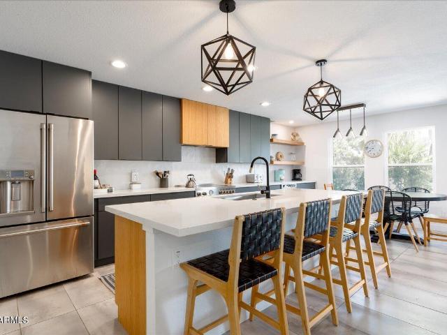 11601 N 50th Place