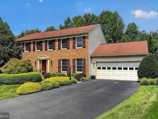 11601 Quail Ridge Ct, Reston, VA 20194