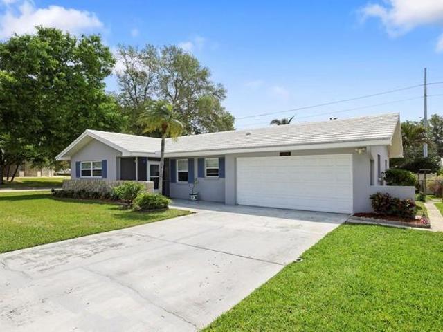 11602 67th Ave, Seminole, FL 33772