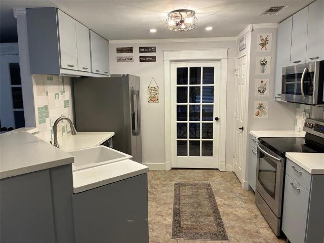 11607 Harbor Road