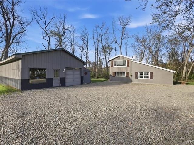11604 Route 16, Delevan, NY 14042