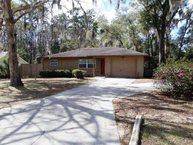 11606 Kennesaw Rd, Dunnellon, FL 34431