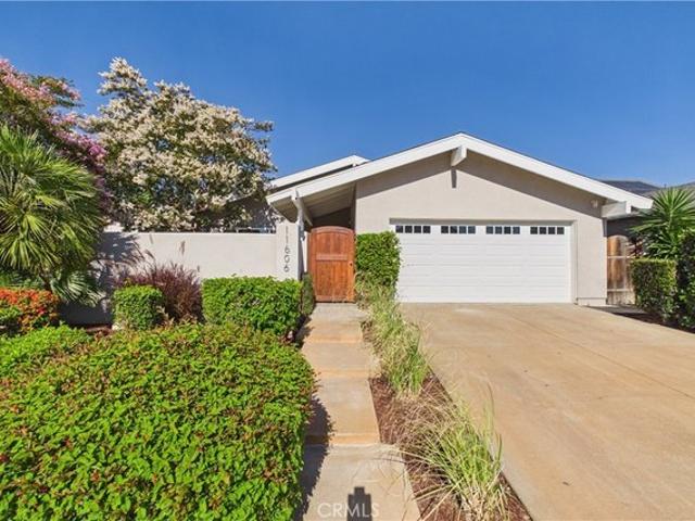 11606 Lakia Dr, Cypress, CA 90630