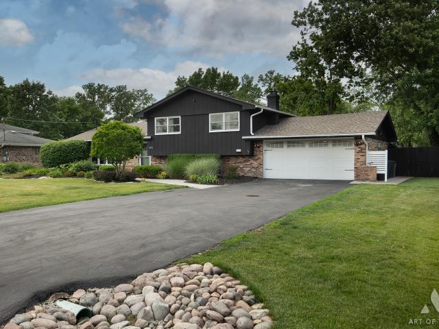 11606 N Brightway Drive