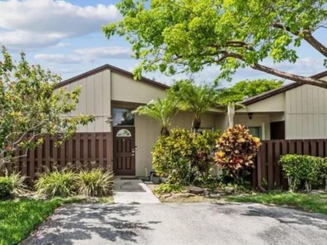 11606 Orange Blossom Ln, Boca Raton, FL 33428