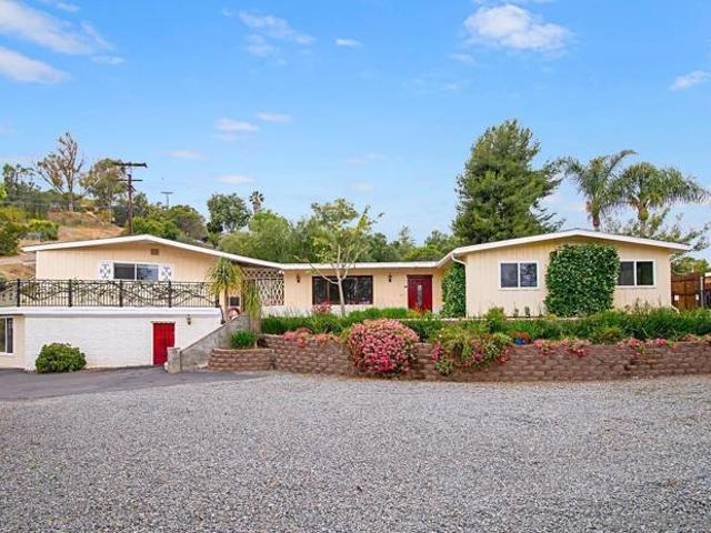 11608 Oak Creek Dr, Lakeside, CA 92040