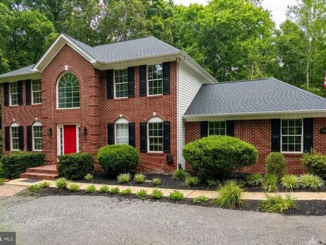 11608 Rest Dr, La Plata, MD 20646