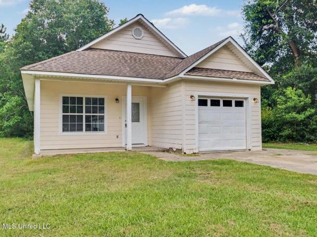 11609 Oaklane Dr, Gulfport, MS 39503