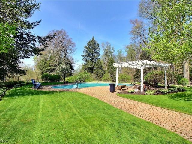 1160 Fox Hill Drive