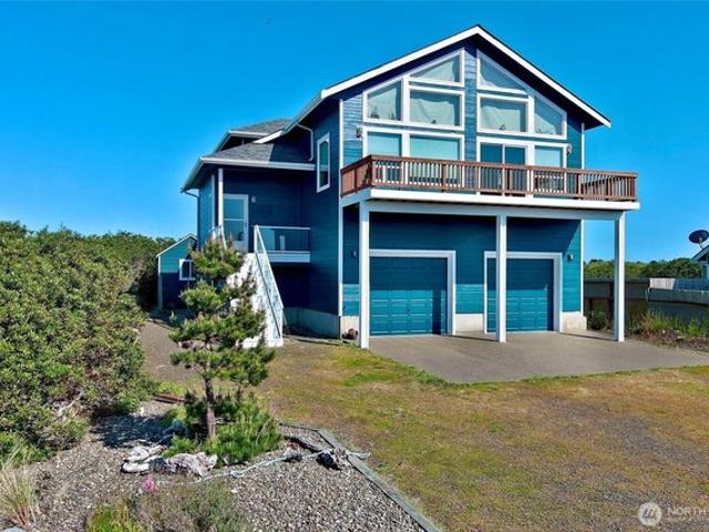 1160 Greenview Ave SW, Ocean Shores, WA 98569