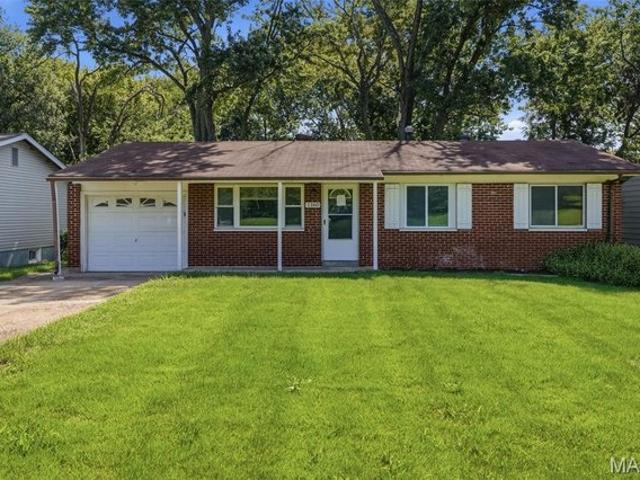 1160 Howdershell Rd, Saint Louis, MO 63031