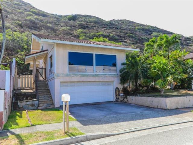 1160 Kahului St, Honolulu, HI 96825
