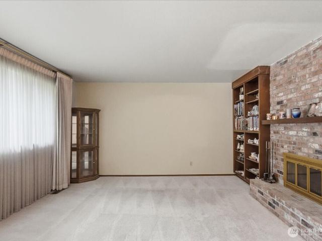 1160 th Avenue E