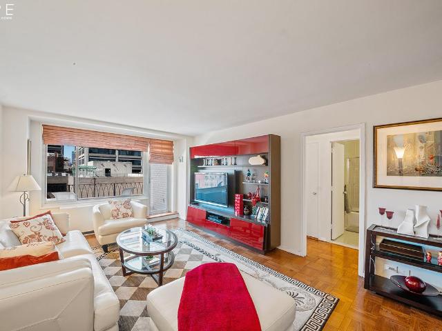1160 Third Avenue, New York, NY
