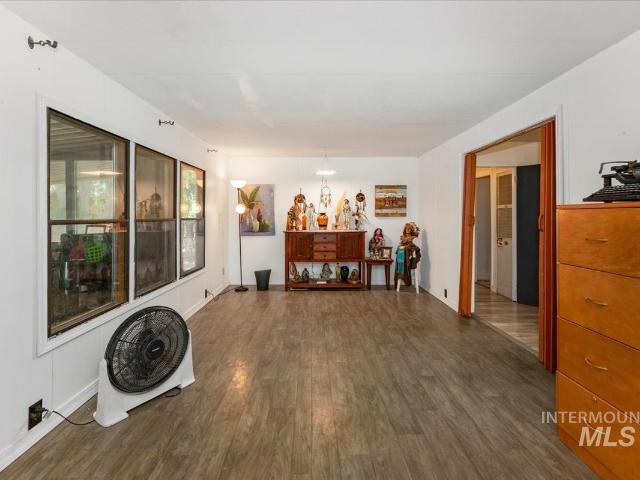1160 W Concord