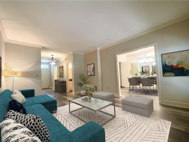 1160 Windsor Parkway 8