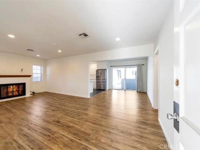 11613 Haynes St, North Hollywood, CA 91606 | MLS #SR26085 | Compass
