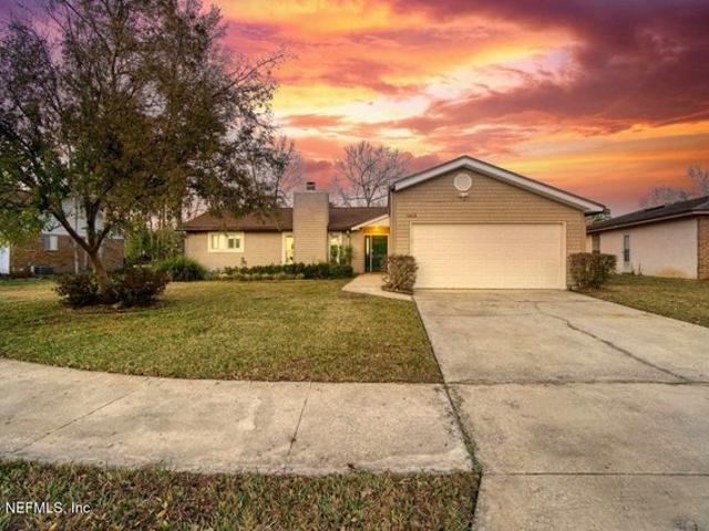 11613 Lake Ride Dr, Jacksonville, FL 32223