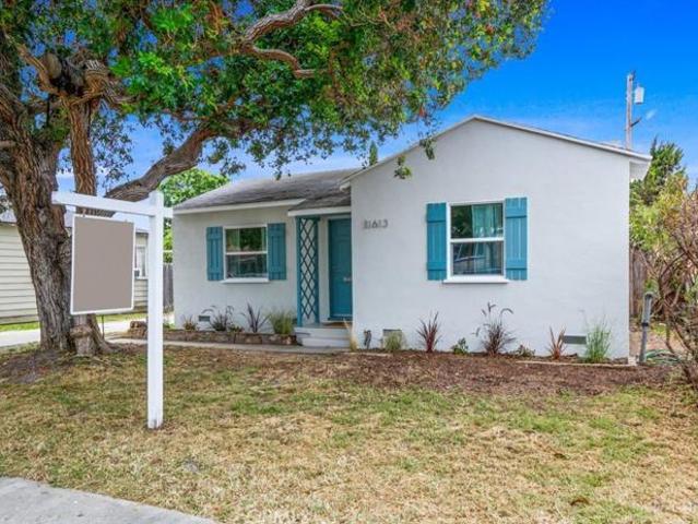 11613 Sundale Ave, Hawthorne, CA 90250
