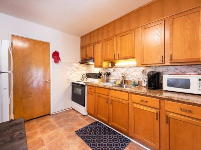 116/118 Glendale Drive