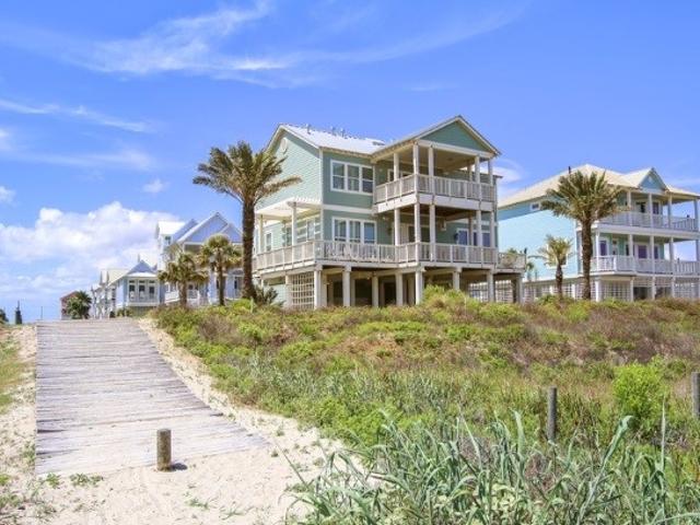 11611 Beachside