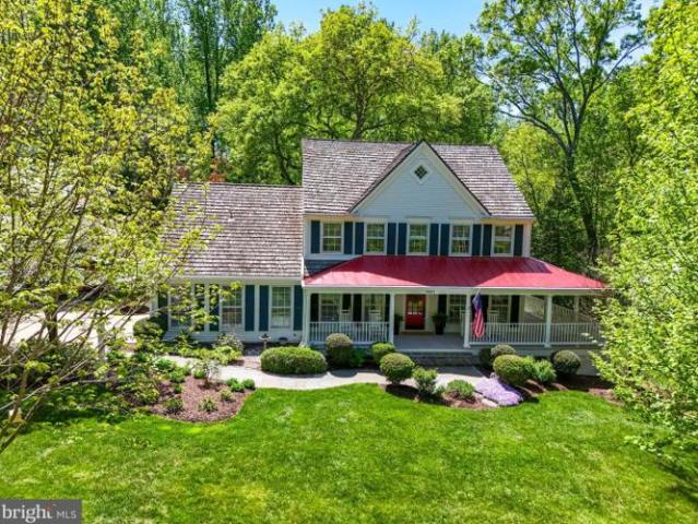 11611 Deer Forest Rd, Reston, VA 20194